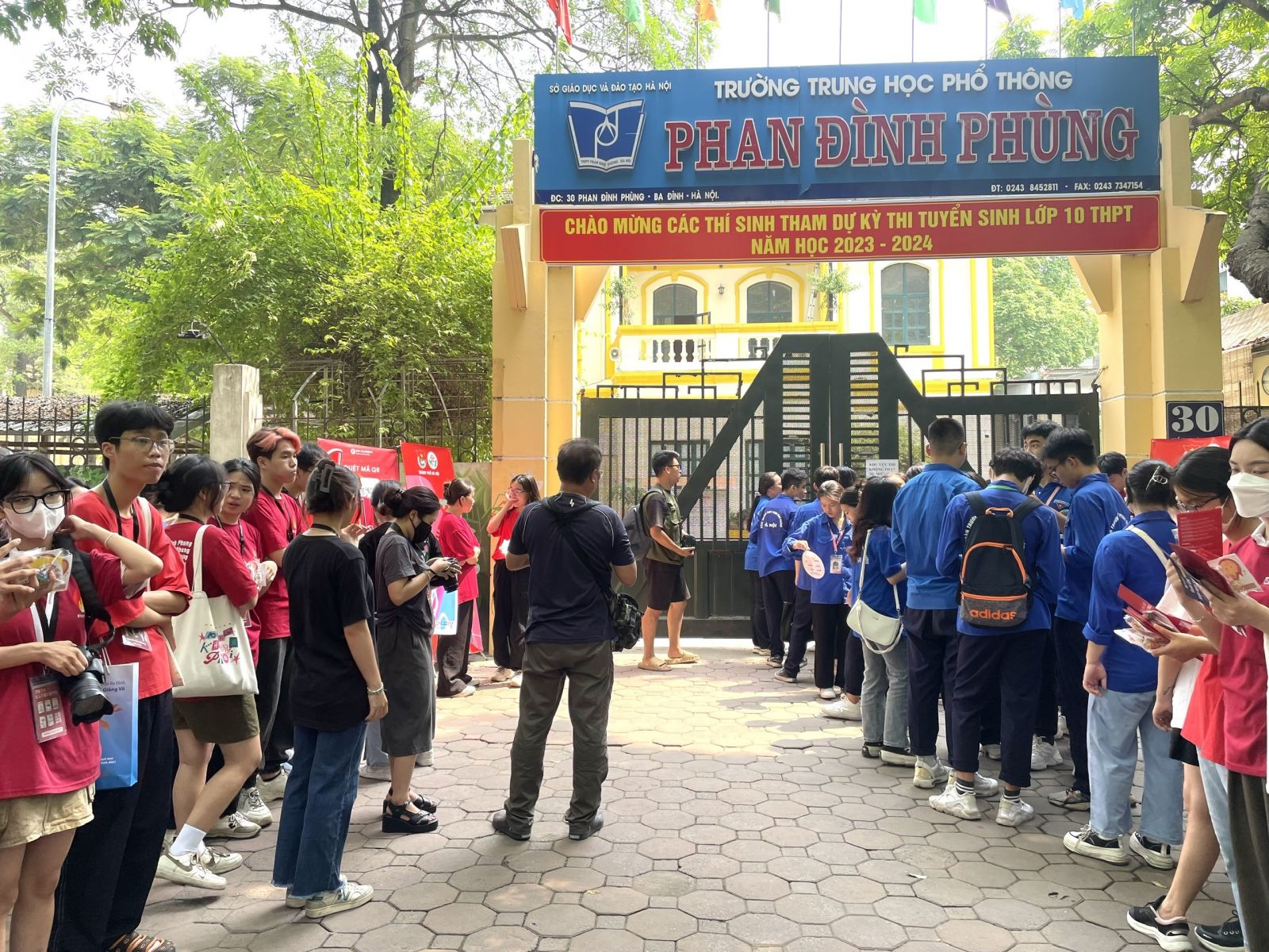 ĐÔI NÉT GIỚI THIỆU VỀ TRƯỜNG THPT PHAN ĐÌNH PHÙNG